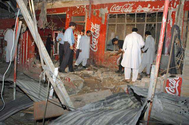 Combat flares in 3rd area of Pakistan border belt - Statesboro Herald