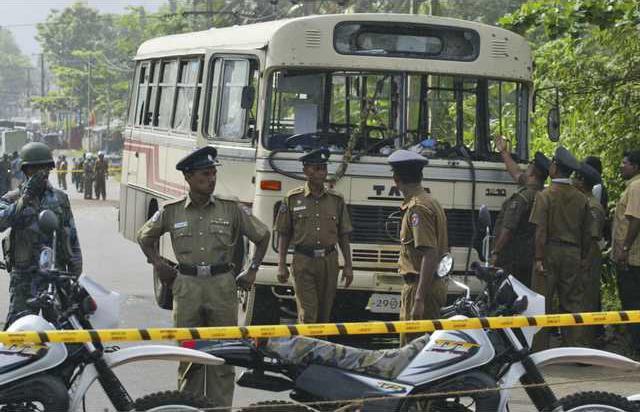 Sri Lanka bus blasts kill at least 23 - Statesboro Herald