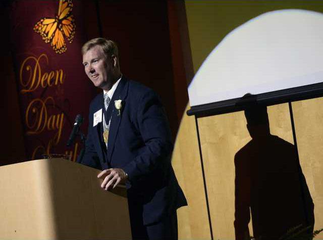 Wiggins is Humanitarian of the Year - Statesboro Herald