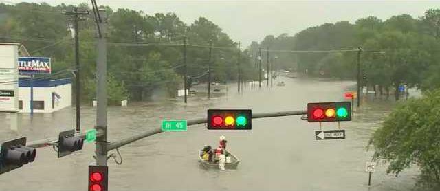 Heartwarming stories emerge as Texas residents look to save Houston ...
