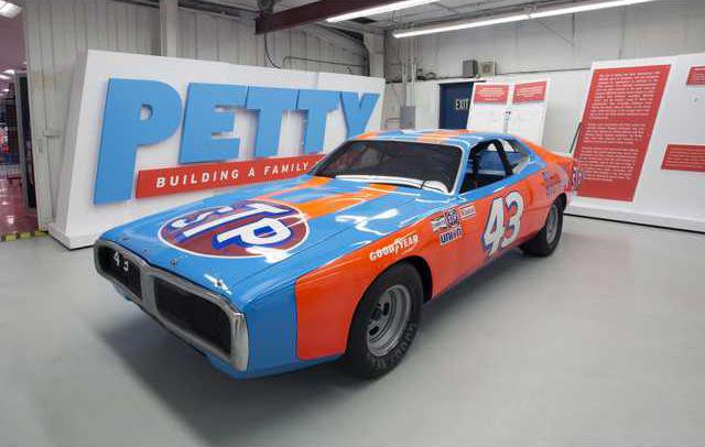 Richard Petty cars, trophies to be sold at auction - Statesboro Herald