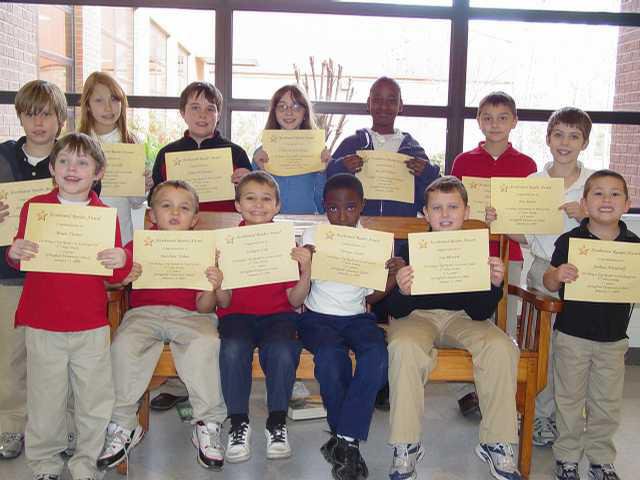 Springfield Elementary holds luncheon for top readers - Effingham Herald