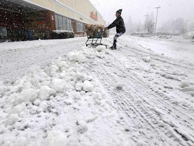 Blizzard rolls up the East Coast - Statesboro Herald