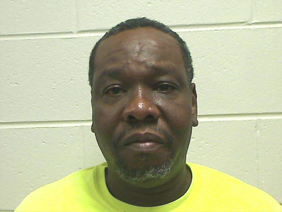 Mobile bootlegger arrested - Statesboro Herald