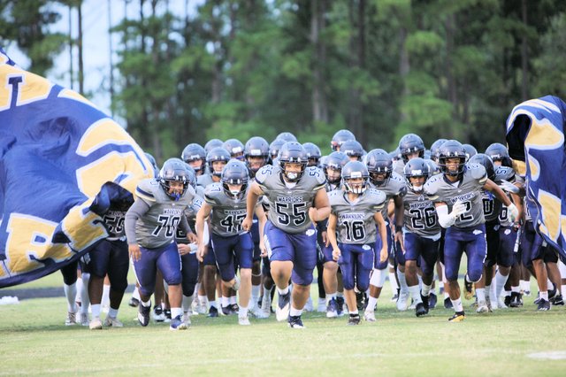 TCHS Warriors triumphant over Knights, 35-0 - The Journal Sentinel