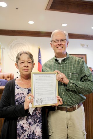 Commissioners honor Lisa Paradice with proclamation - The Journal Sentinel
