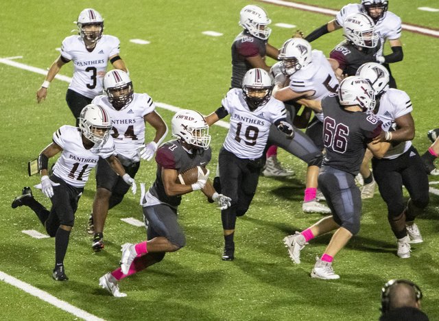 Mustangs offense seals win over Panthers - Effingham Herald