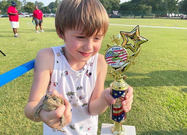 Froggy friends take 1st place at 2023 Firecracker Fest - Statesboro Herald