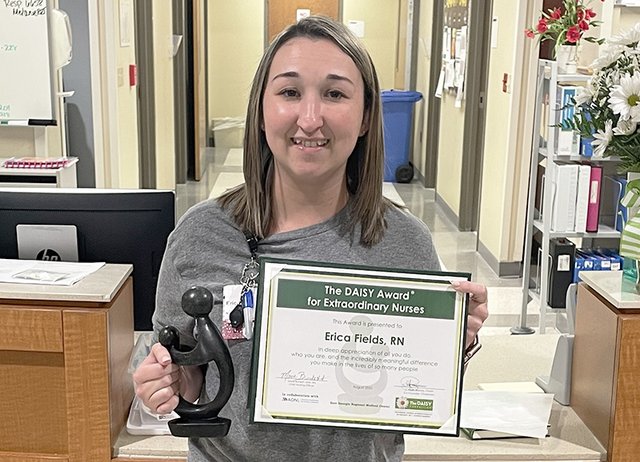 Erica Fields earns DAISY Award from EGRMC - Statesboro Herald
