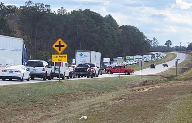 Fire forces traffic blockage on 301 North, South - Statesboro Herald