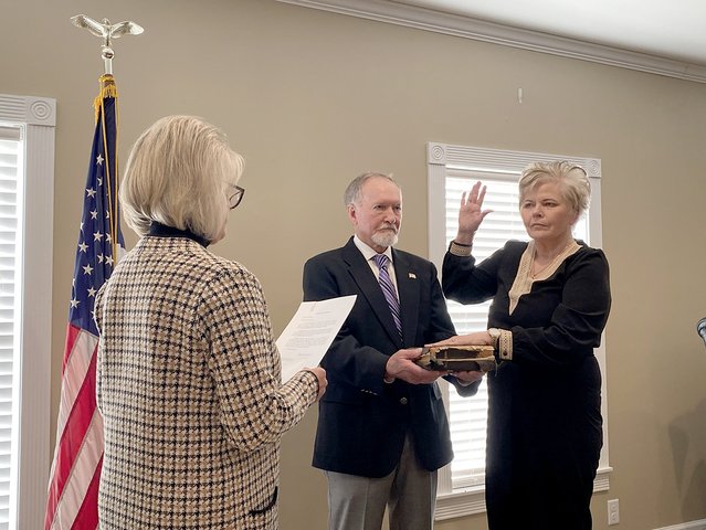 Vickie Nail makes history for City of Reidsville as first female mayor ...