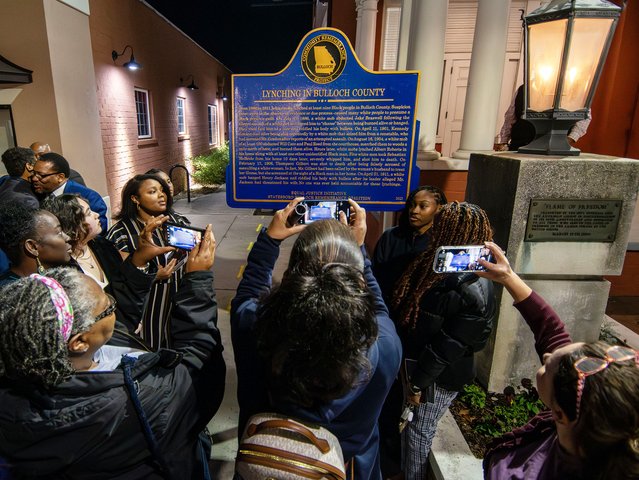 Lynching in Bulloch – Emotional marker dedication draws crowd to Boro ...