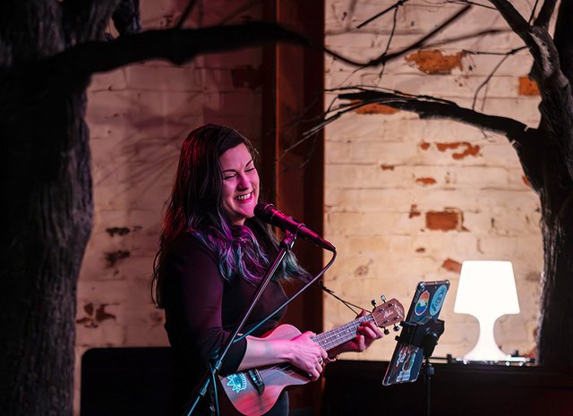 Open Mic Night at Pladd Dot offers stage, spotlight to all - Statesboro ...