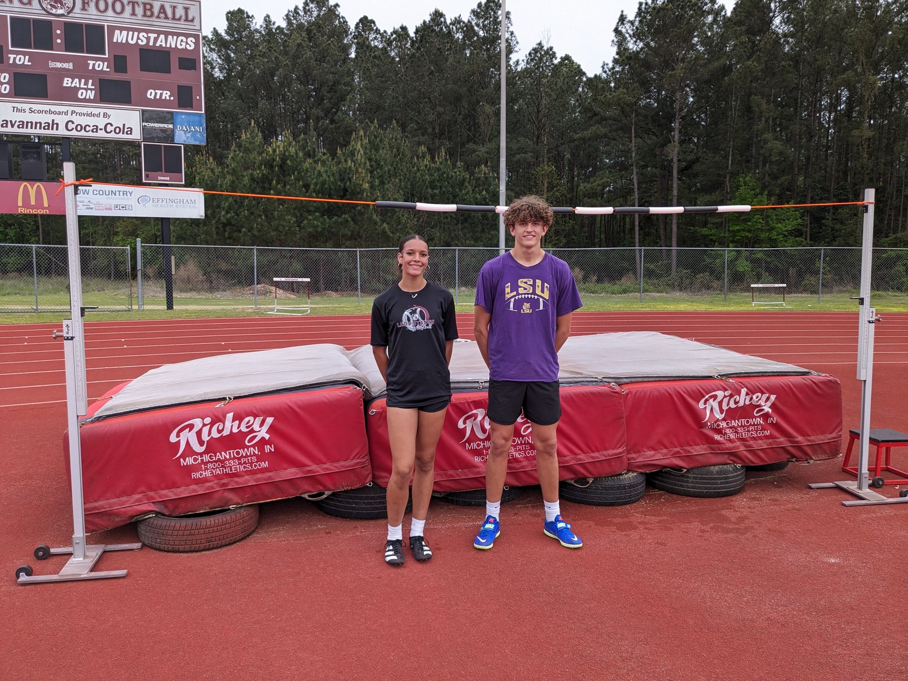 ECHS, SEHS track athletes make run to state - Effingham Herald
