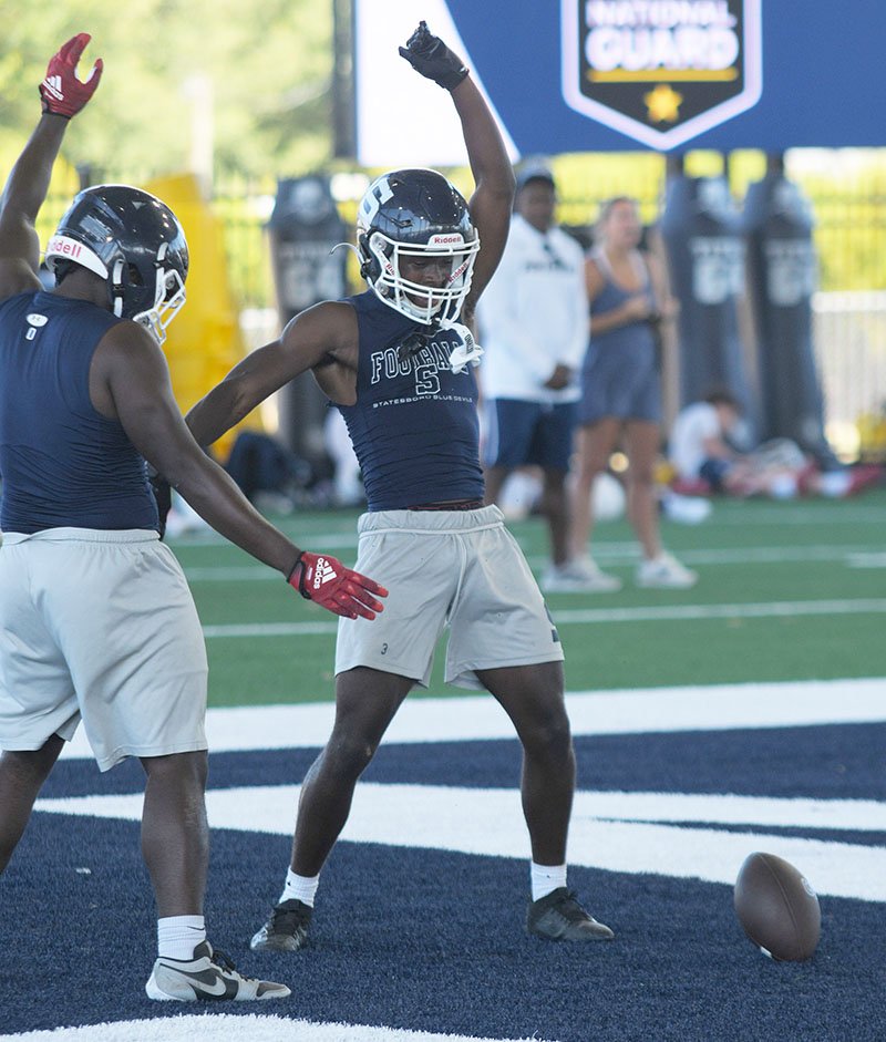 Local football teams show out at Georgia Southern 7-on-7 camp ...
