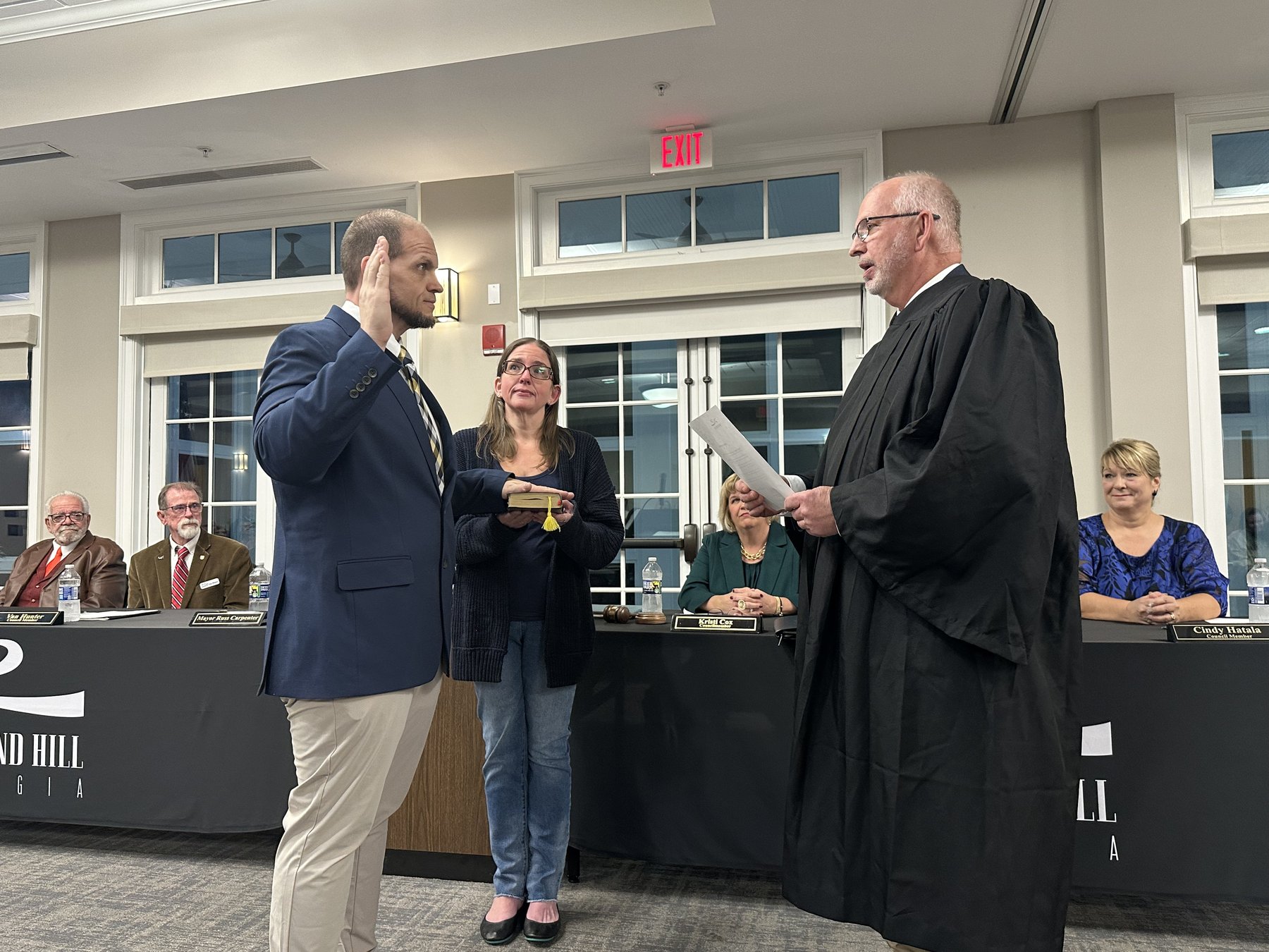 PHOTOS: New mayor, councilmembers sworn in - Bryan County News